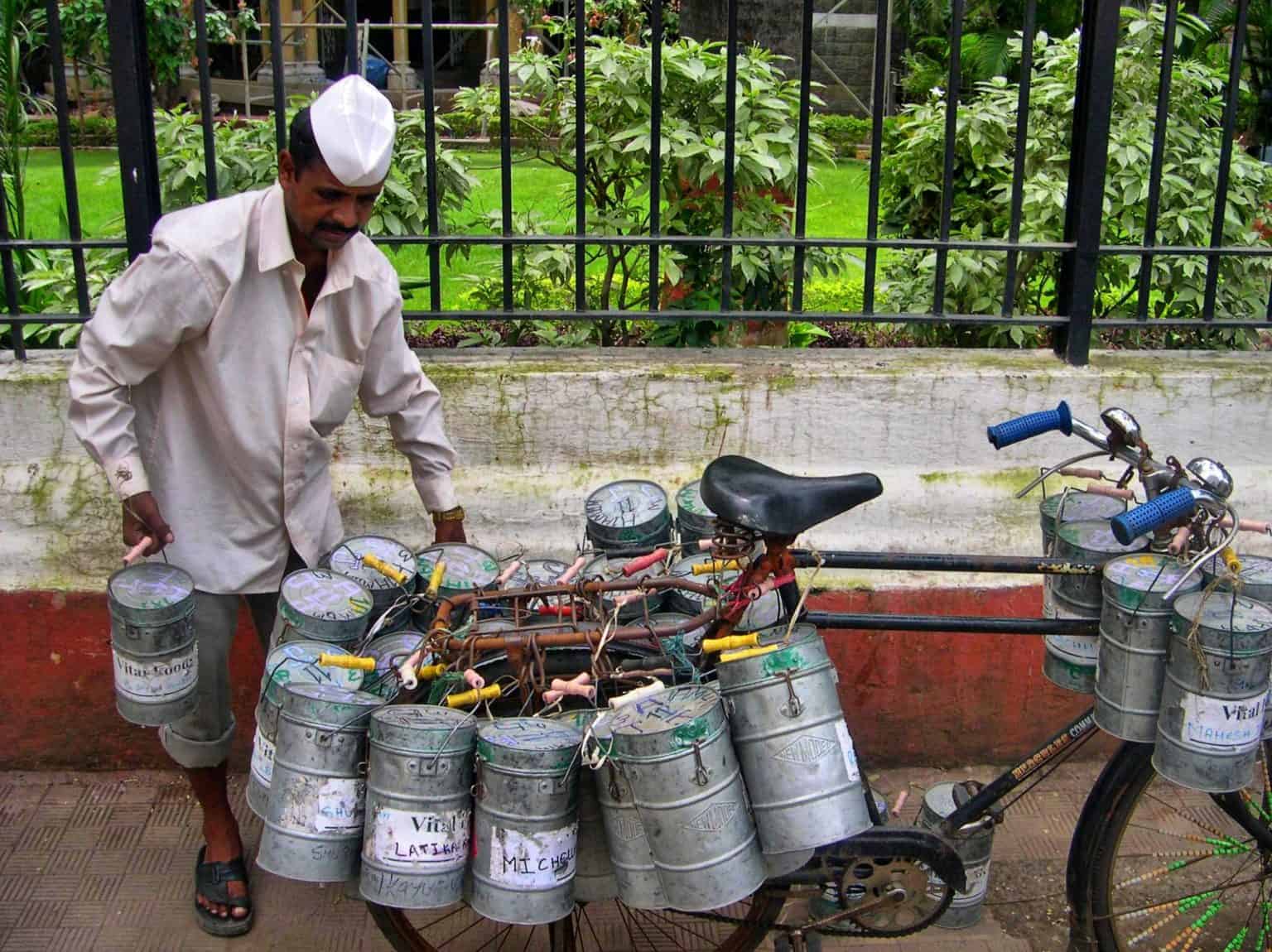 4 Reasons the Dabbawala Supply Chain Succeeds While Corporate Giants ...